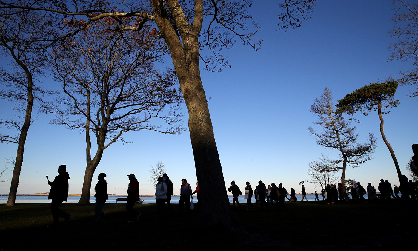What It Means to Decolonize Thanksgiving In 2022 - Bioneers